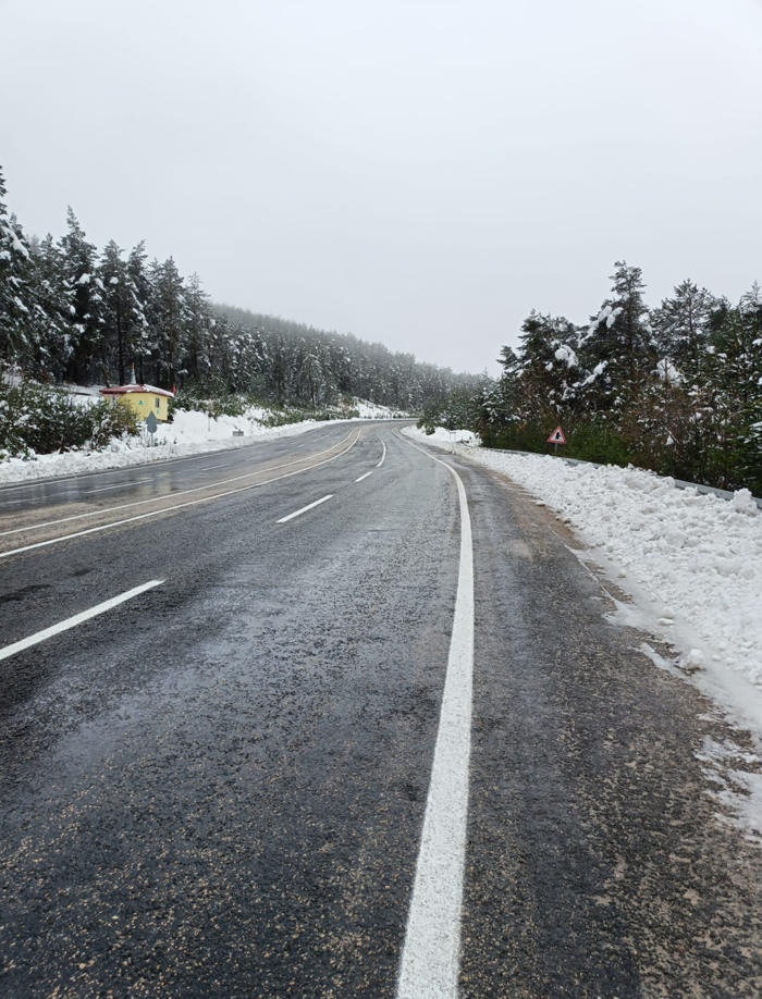 Kar nedeniyle kapanan Ordu-Sivas kara yolu ulaşıma açıldı